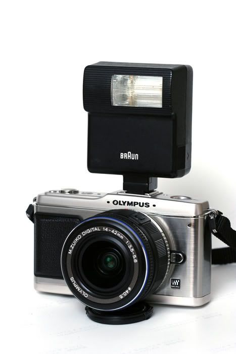 Alternative flash on E-P1 (pics) | DPReview Forums