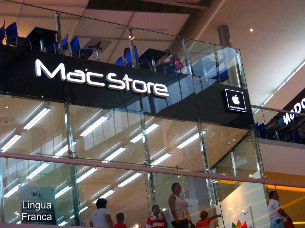 In Search of an Apple Store in Panama – Lingua Franca