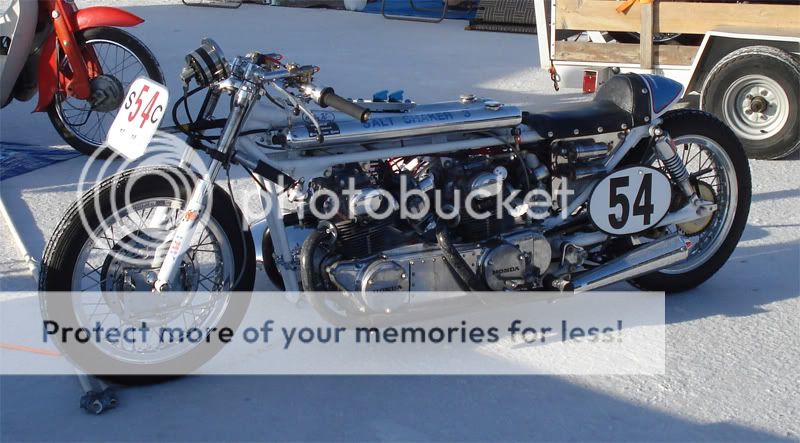 twin-engined triumph | Custom Fighters - Custom Streetfighter ...