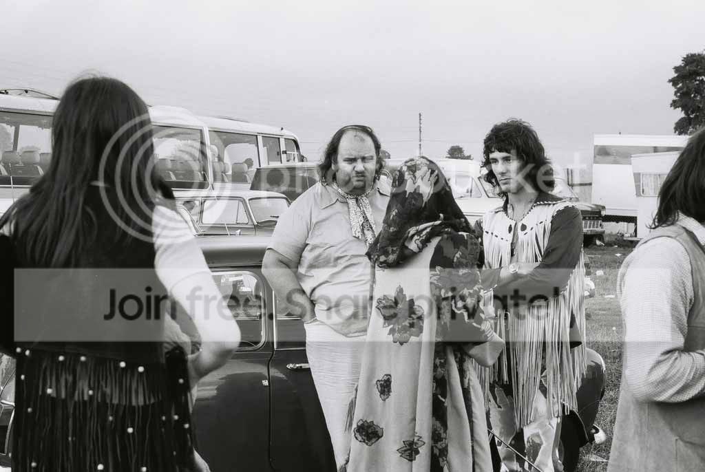 Led Zeppelin Photo Mysteries - Page 37 - Photos - Led Zeppelin Official ...